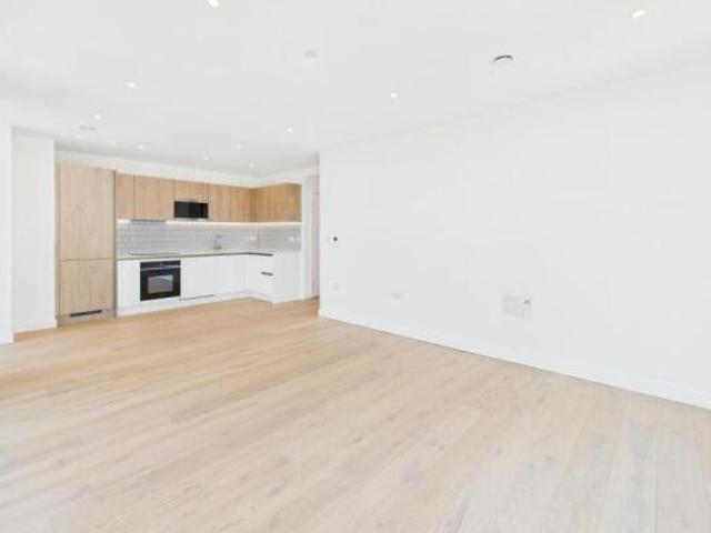 2 bedroom apartment for rent in Beaufort Park, Aerodrome Road, NW9