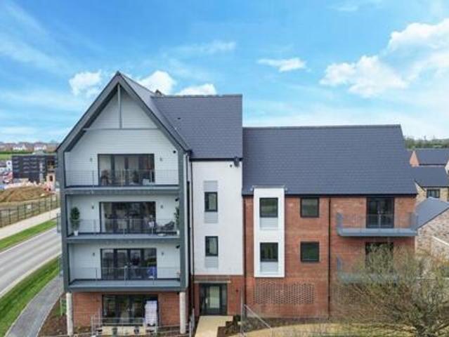 2 Bedroom Apartment For Rent In Beaulieu Park, Chelmsford