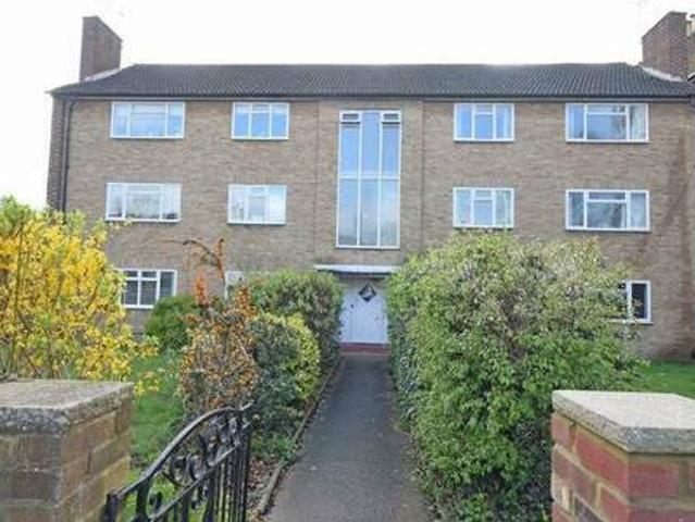 2 bedroom apartment for rent in Belmont Road Twickenham TW2