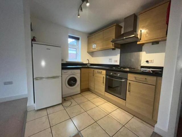 2 bedroom apartment for rent in Belmont Road Portswood, SO17