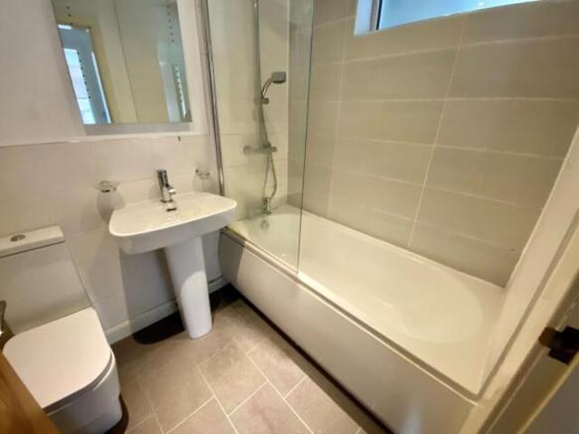 2 bedroom apartment for rent in Belem Tower, L17 3DB, L17