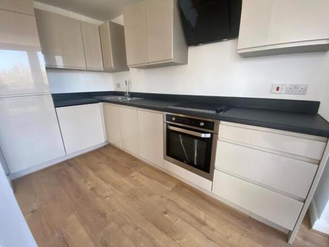 2 bedroom apartment for rent in Belem Tower, L17 3DB, L17