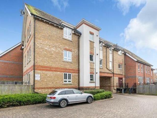 2 Bedroom Apartment For Rent In Berkshire