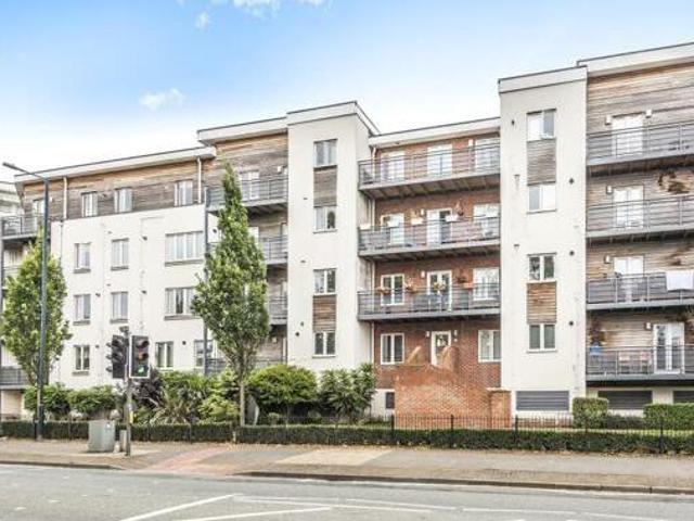 2 Bedroom Apartment For Rent In Berkshire