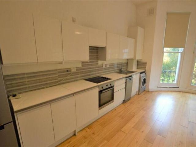 2 bedroom apartment for rent in Beulah Hill, London, SE19