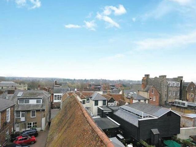 2 Bedroom Apartment For Rent In Bishops Stortford, Hertfordshire