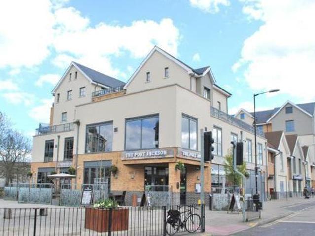 2 Bedroom Apartment For Rent In Bishops Stortford, Hertfordshire