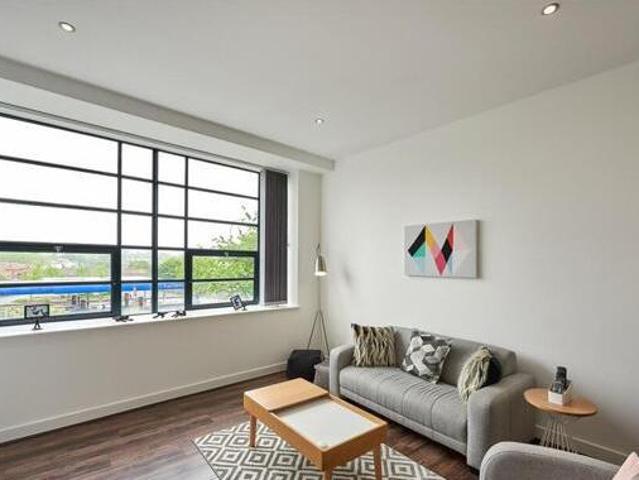 2 Bedroom Apartment For Rent In Birmingham, West Midlands