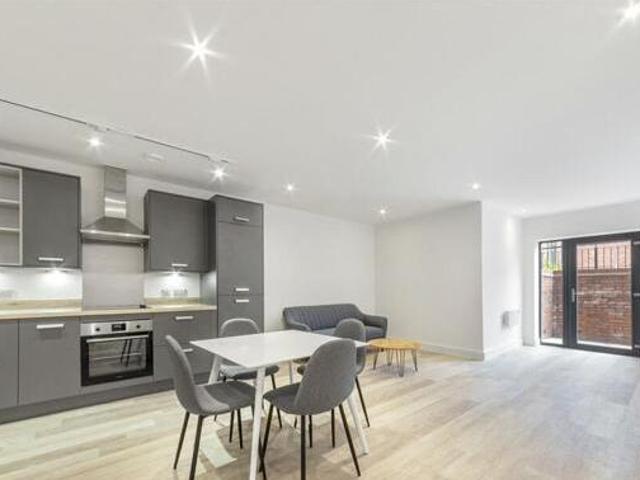 2 Bedroom Apartment For Rent In Birmingham, West Midlands