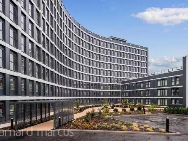 2 bedroom apartment for rent in birdfosters Road, birdfosters.