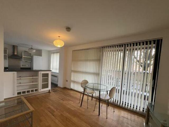 2 Bedroom Apartment For Rent In Blantyre St, Manchester