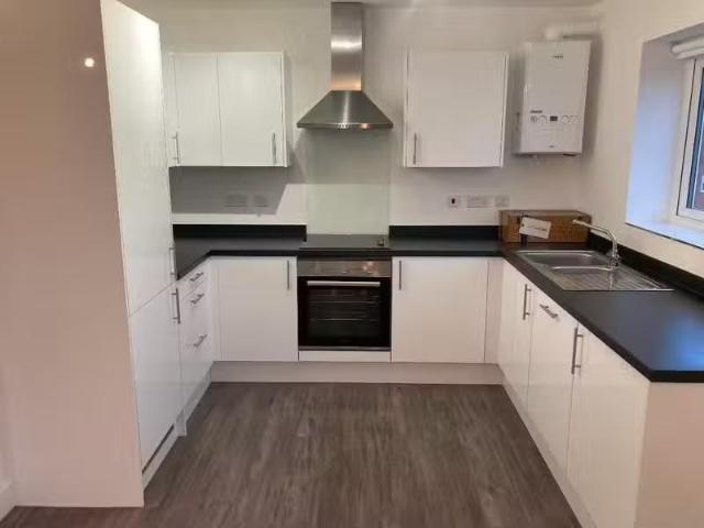 2 bedroom apartment for rent in Blanchfort Close, Tile Hill, C.