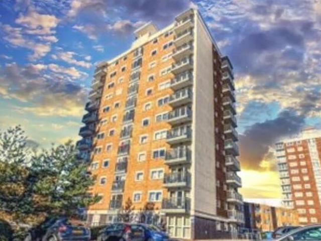 2 Bedroom Apartment For Rent In Blackley, Manchester