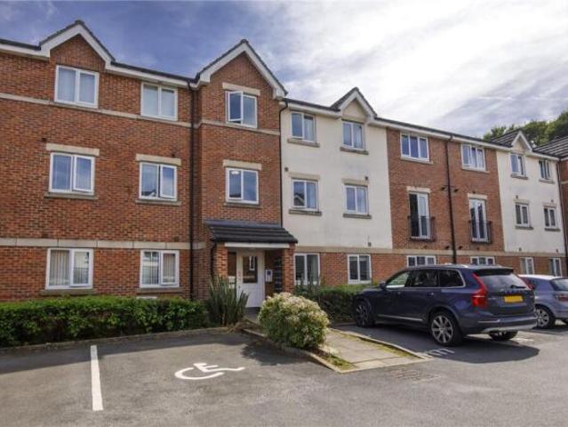 2 bedroom apartment for rent in Blackthorn Drive, Huddersfield, West Yorkshire, HD3