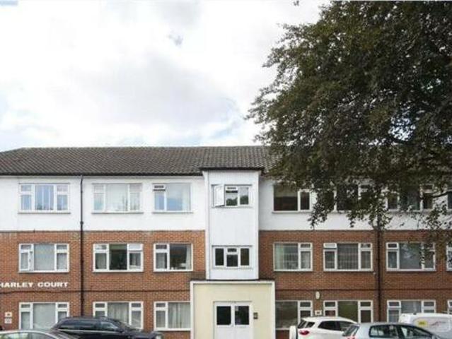 2 Bedroom Apartment For Rent In Blake Hall Road, Wanstead
