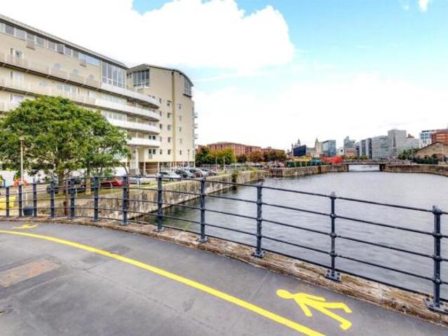 2 bedroom apartment for rent in Block 4 Royal Quay, Liverpool, L3