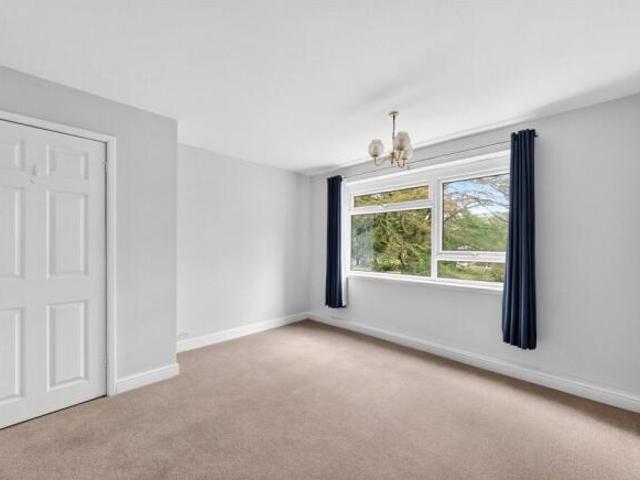 2 bedroom apartment for rent in Blossomfield Road, Solihull, West Midlands, B91