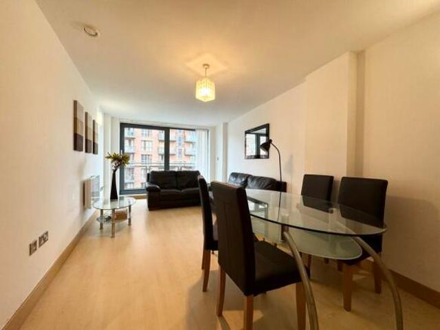 2 bedroom apartment for rent in Blue, Granary Wharf, LS1