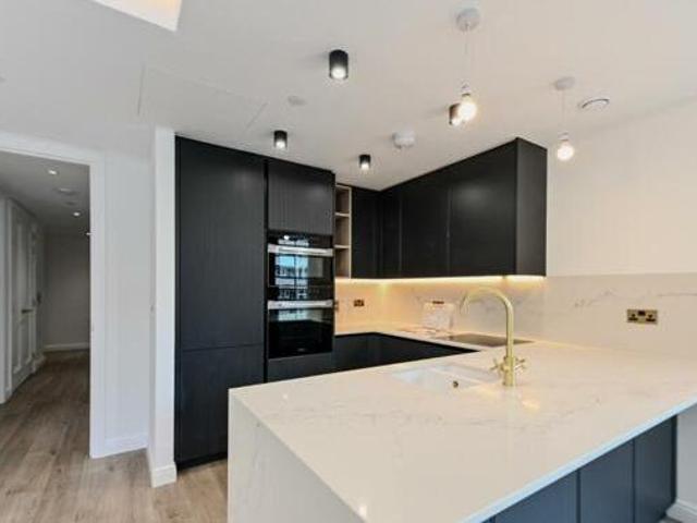 2 Bedroom Apartment For Rent In Bollinder Place, London