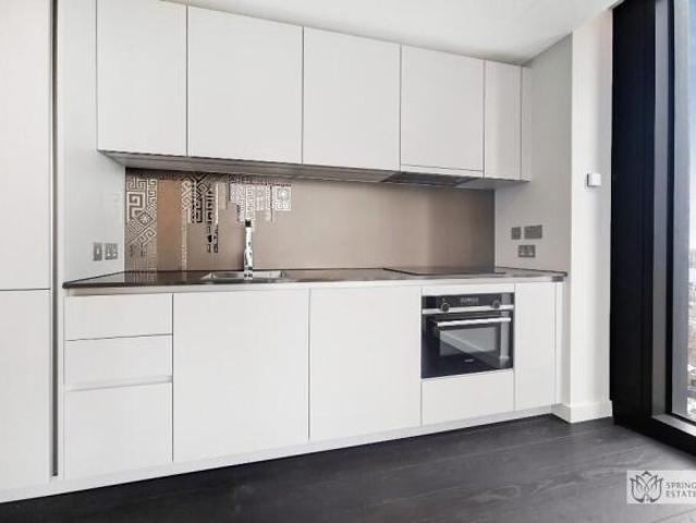 2 bedroom apartment for rent in Bondway, London, SW8