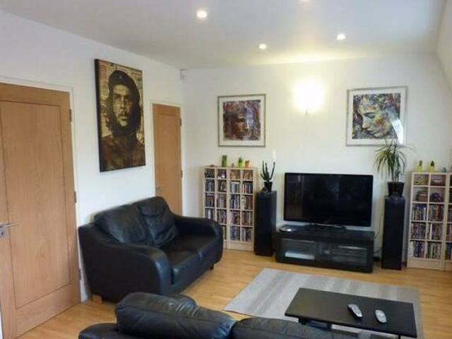 2 bedroom apartment for rent in Borough High Street SE1