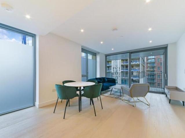 2 bedroom apartment for rent in Bowden House, Prince of Wales Drive, London, SW11