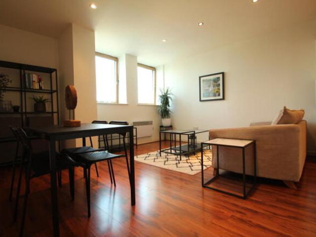 2 bedroom apartment for rent in Bothwell Street, City Centre, G2