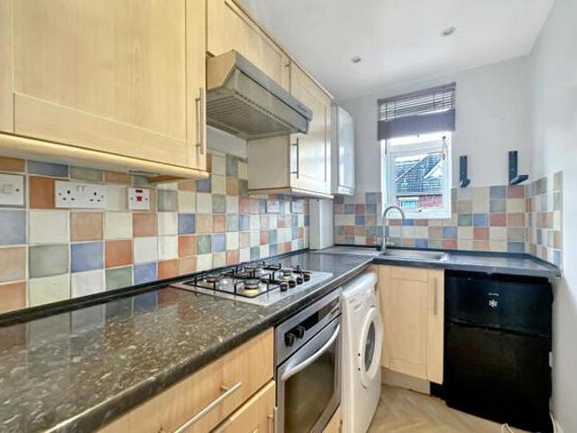 2 Bedroom Apartment For Rent In Bournemouth, Dorset