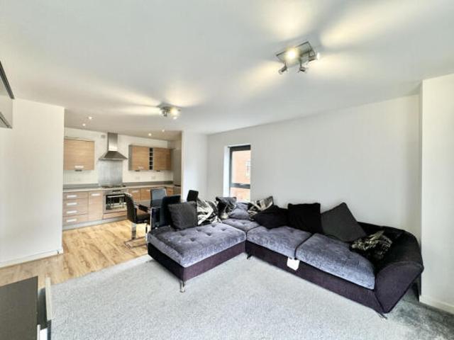 2 bedroom apartment for rent in Bouverie Court, Leeds City Centre, West Yorkshire, LS9