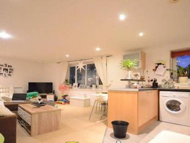 2 bedroom apartment for rent in Branagh Court Oxford Road RG30