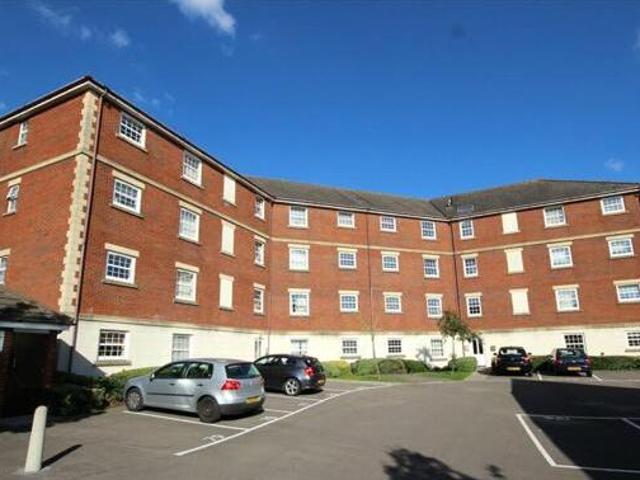 2 Bedroom Apartment For Rent In Bradley Stoke, Bristol