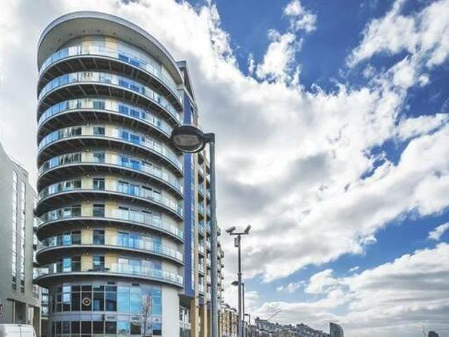 2 bedroom apartment for rent in Bridges Court Road London SW11
