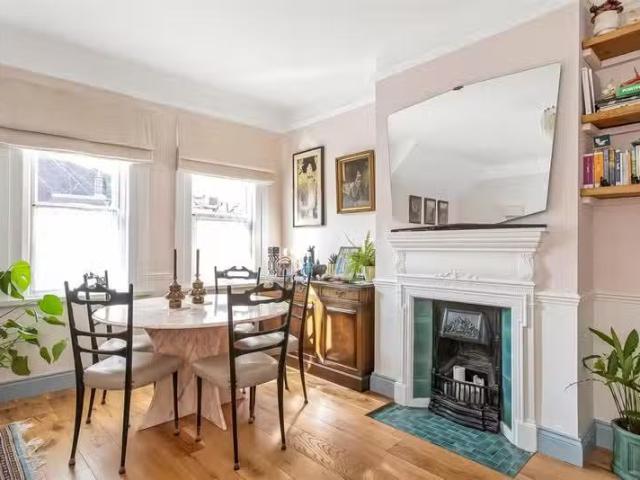 2 bedroom apartment for rent in Brighton Road, Purley, CR8