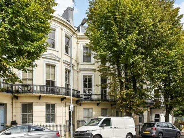 2 Bedroom Apartment For Rent In Brighton