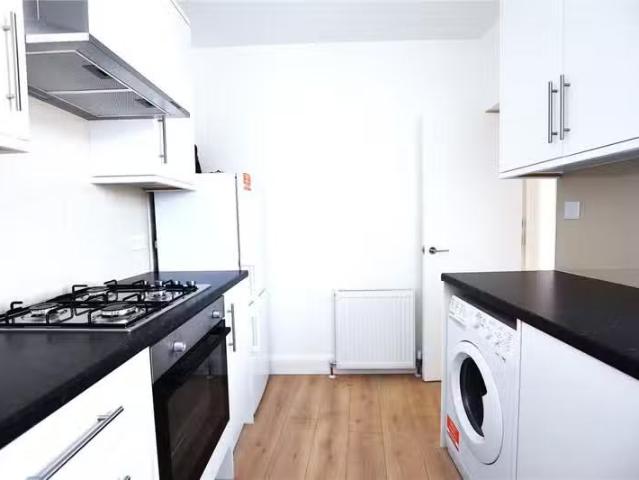 2 bedroom apartment for rent in Brigstock Road, Thornton Heath.