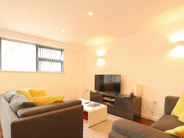 2 Bedroom Apartment For Rent In Bristol