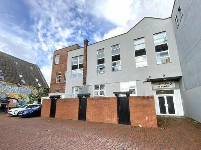 2 Bedroom Apartment For Rent In Bristol