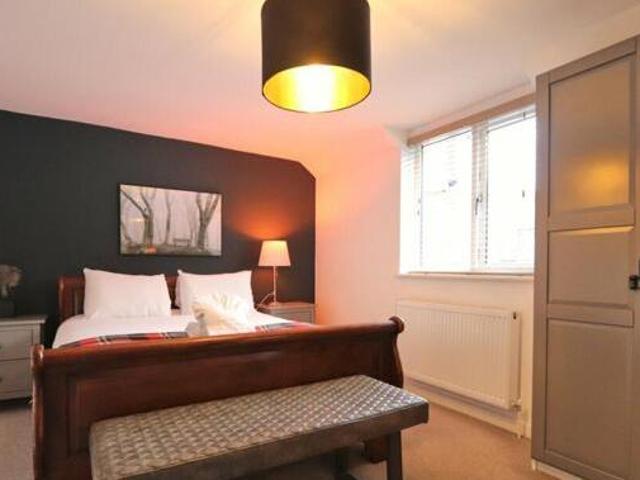2 Bedroom Apartment For Rent In Bristol