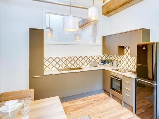 2 bedroom apartment for rent in Britannia Road, HUDDERSFIELD, HD3