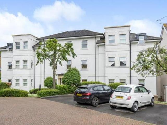 2 Bedroom Apartment For Rent In Bromley