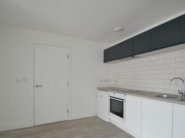 2 Bedroom Apartment For Rent In Bromley, Greater London