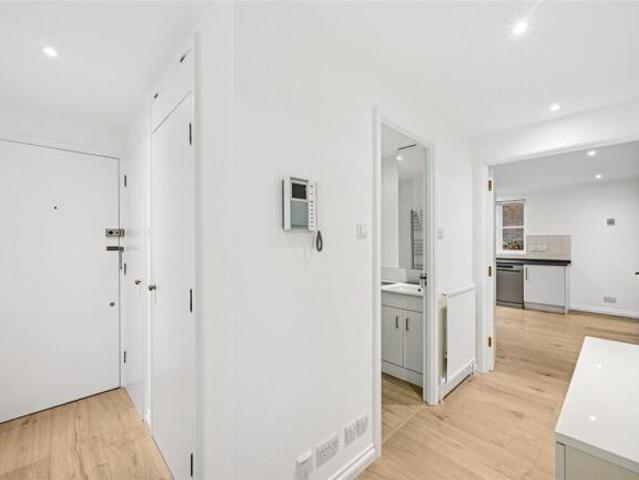2 bedroom apartment for rent in Brompton Park Crescent, Earls Court, London, SW6