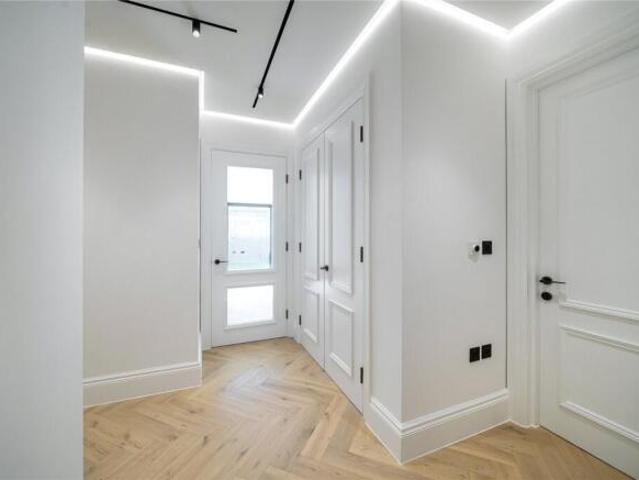 2 bedroom apartment for rent in Brondesbury Park, London, NW6