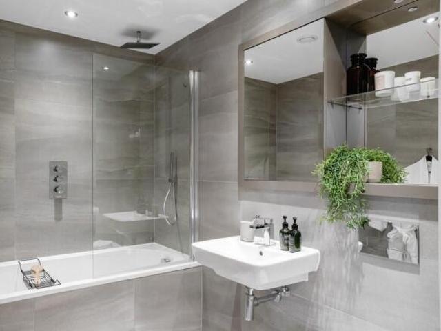 2 bedroom apartment for rent in Broad Street, Birmingham, B15