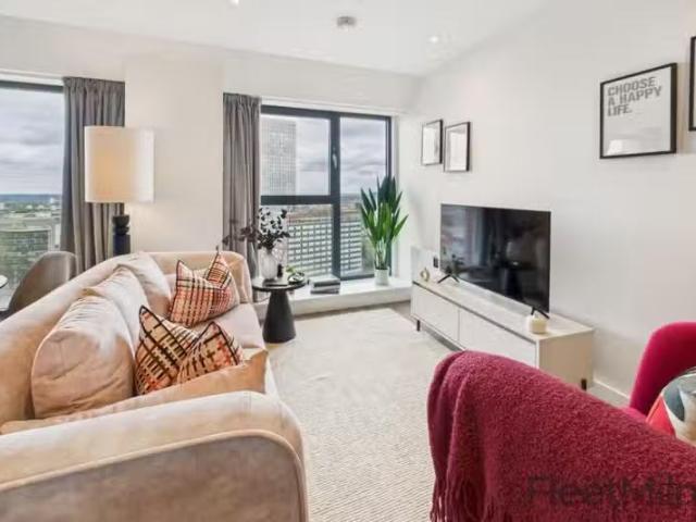 2 bedroom apartment for rent in Broad Street, Ryland Street, B.