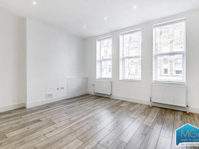 2 bedroom apartment for rent in Broadway Parade, Crouch End, London, N8