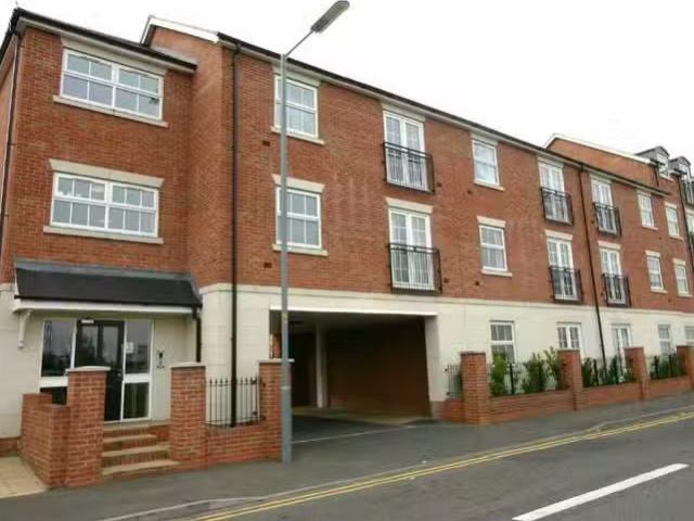 2 bedroom apartment for rent in Broadwell Road, Oldbury, B69