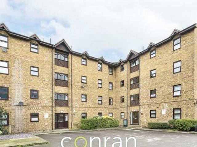 2 Bedroom Apartment For Rent In Brockley