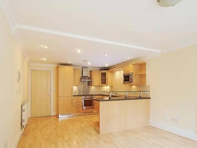 2 bedroom apartment for rent in Caerleon House St Georges Place GL50