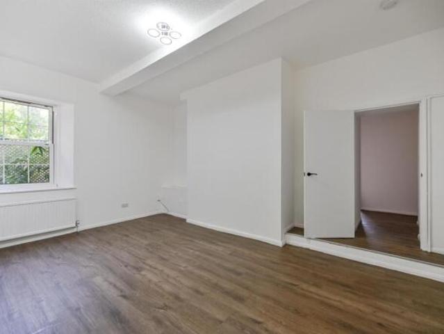2 bedroom apartment for rent in Calcot Place, Low Lane, Calcot, Reading, RG31